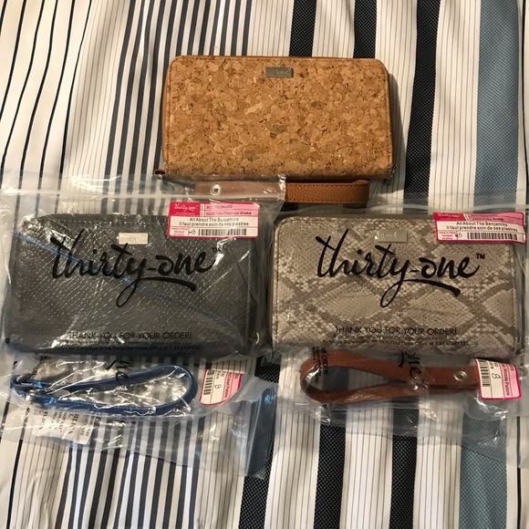 thirty-one | Bags | Thirtyone All About The Benjamins Wallets | Poshmark